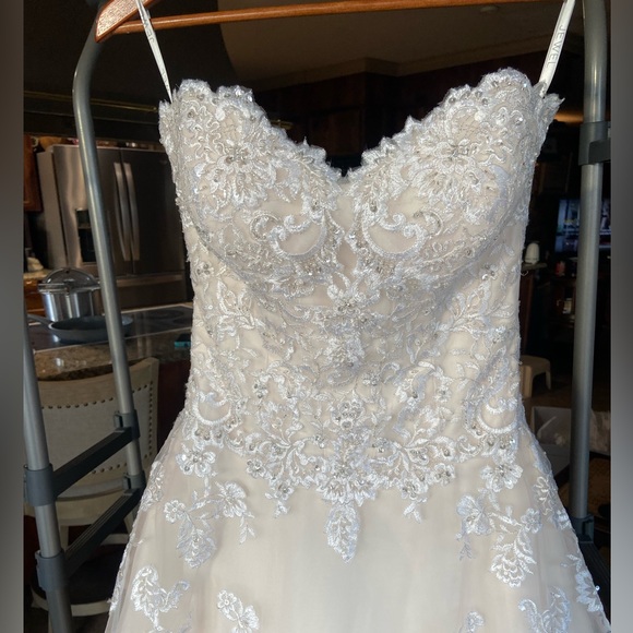 Oleg Cassini | Dresses | Oleg Cassini Beaded Lacetulle Ball Gown ...